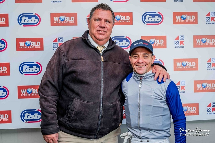 Alan Greeff Wraps Up East Cape Championship – Turf Talk